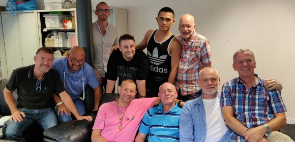 Cancer Support Community: Top 3 Best Cancer Support Groups for Men