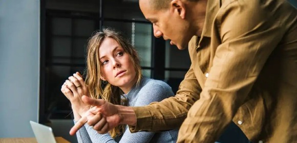 Communication Skills for Men: Top 4 Ways to Become A Better Communicator